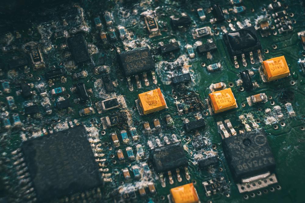 What are Tented Vias? - PCB Directory